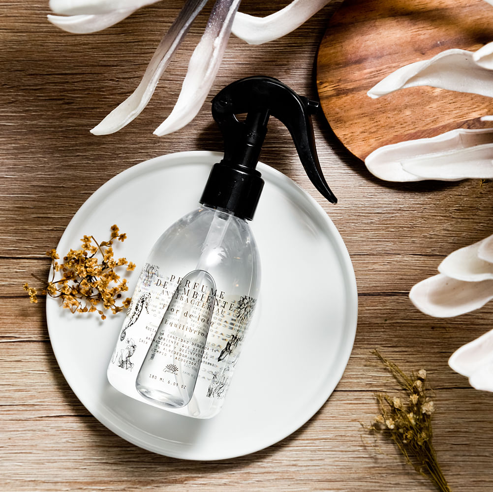 Perfume De Ambiente Antibacterial 180 Ml Flor De Loto - Tugó Colombia